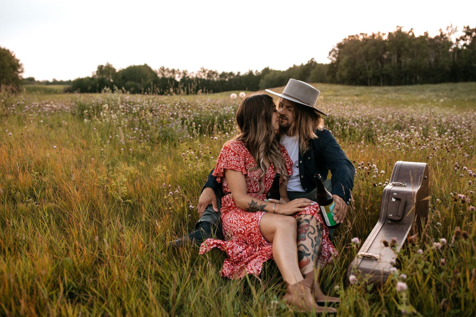 Maranda + Danny Romantic Summer Engagement Session // Edmonton Alberta ...