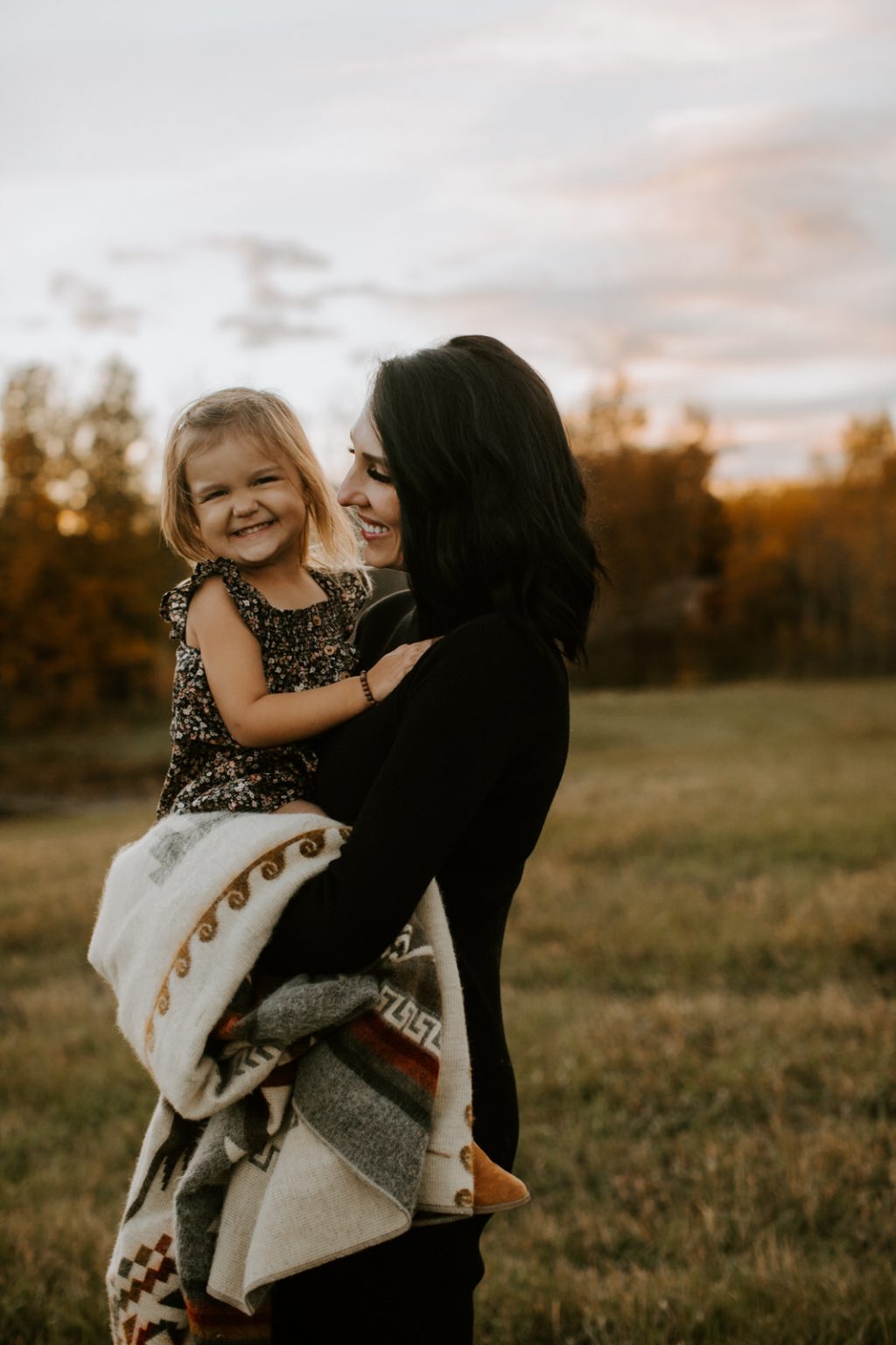 Autumn Evening Family Lifestyle Session Spruce Grove Family ...