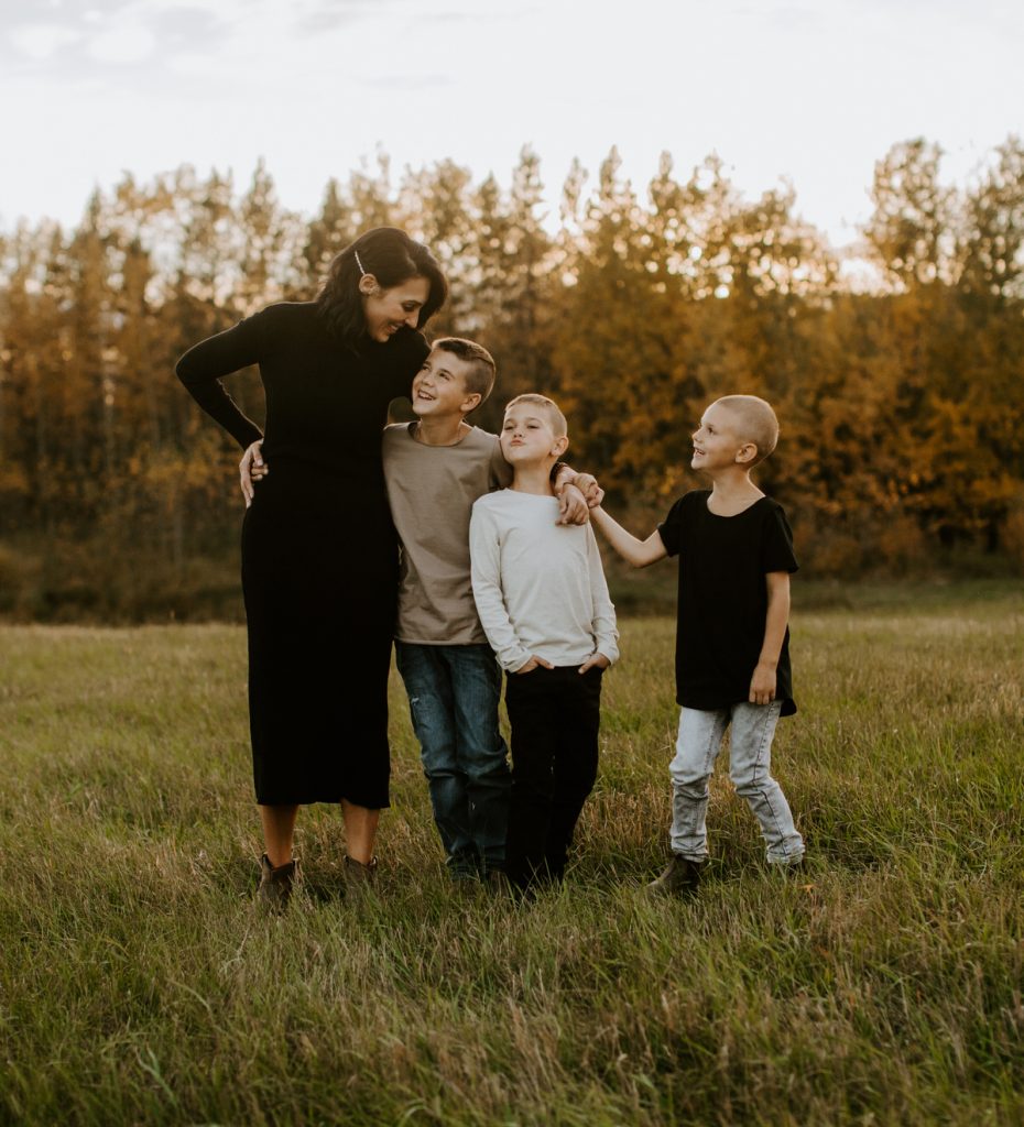 Autumn Evening Family Lifestyle Session Spruce Grove Family ...